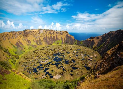 Rano Kau Volcano, Easter Island, Easter Island Guide, Chile. Isla de ...