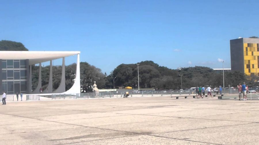 Square of the Three Powers, Brasilia, guide of attractions of Brasilia ...