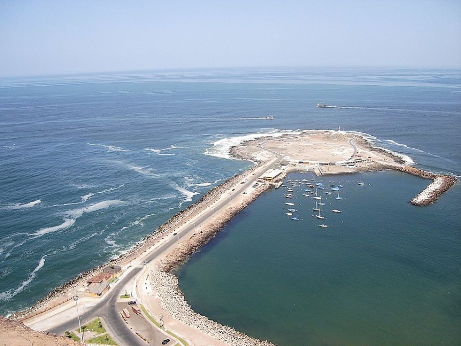Alacran Island and Forts in Arica. Arica - CHILE
